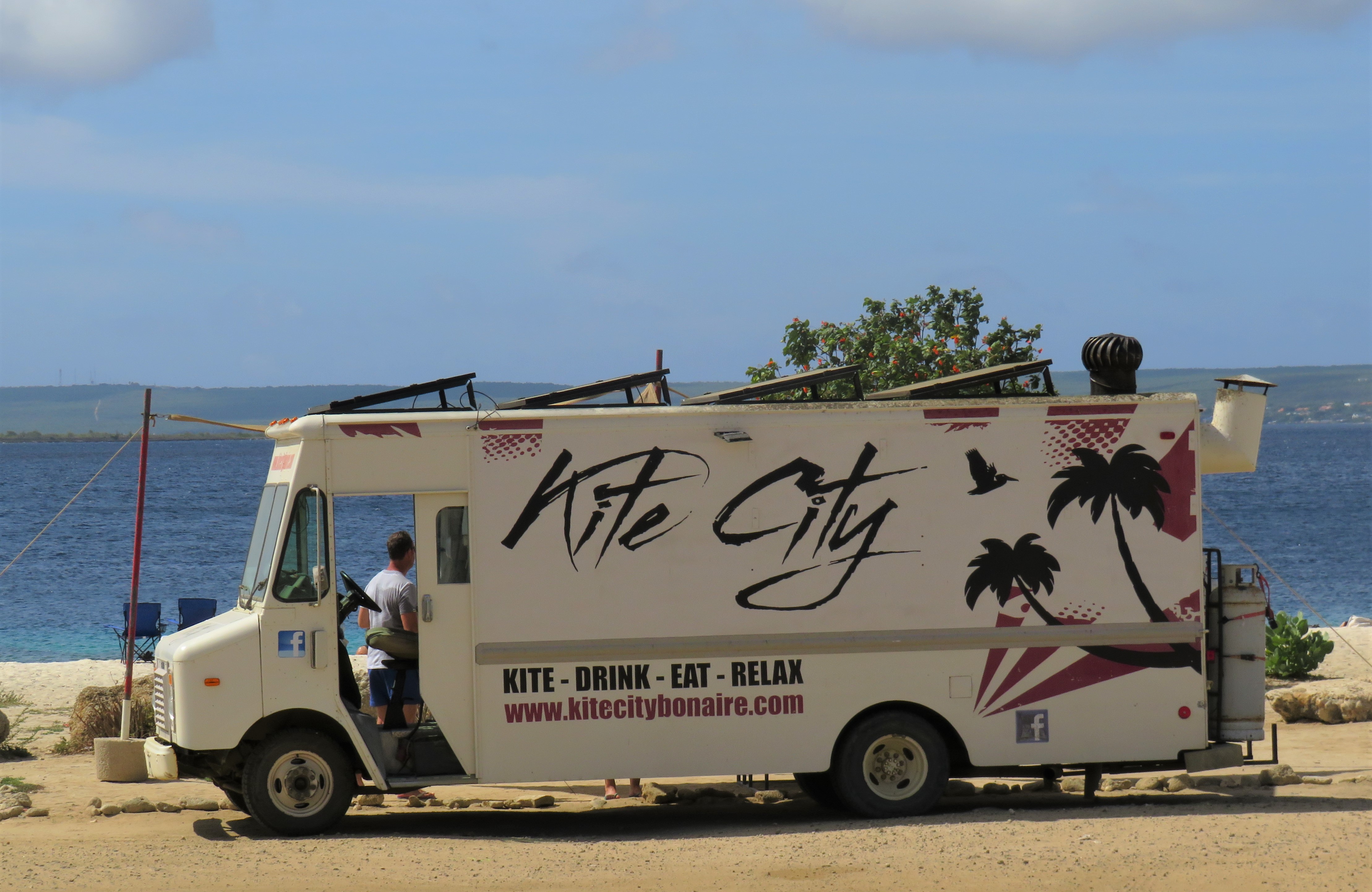 Bonaire – Kite City – A Jeanne in the Kitchen