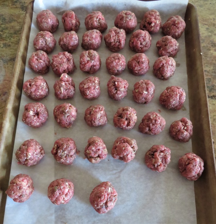 Making Meatballs – A Jeanne in the Kitchen